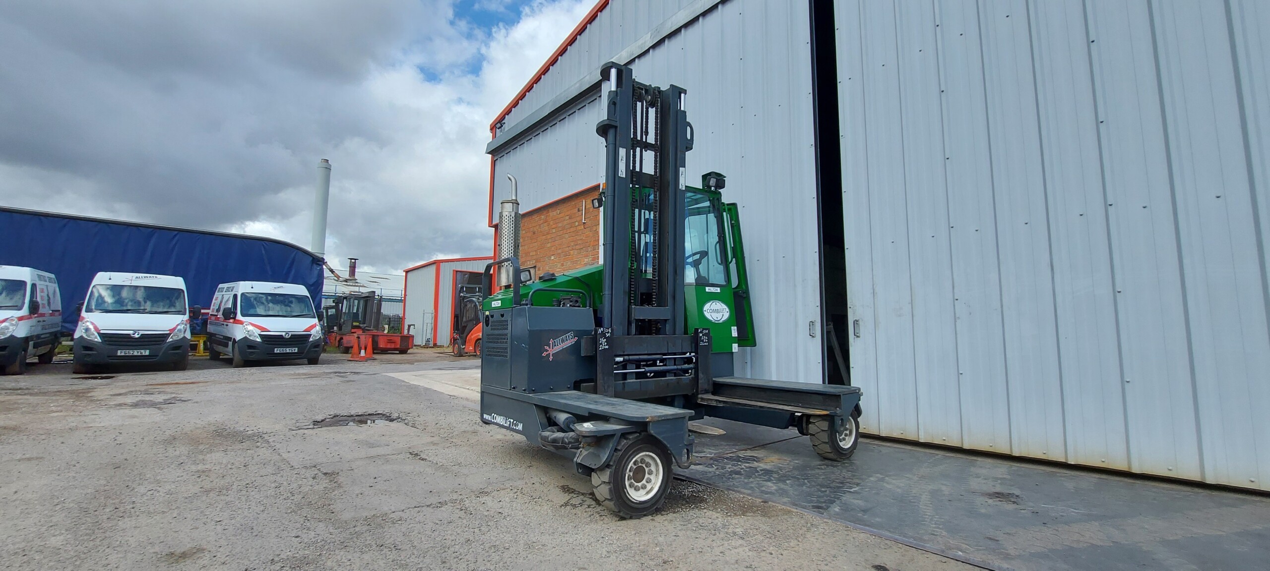 AL724 COMBILIFT C4000 MKII 4.0 Tonne Gas - Allways Forktruck Services Ltd
