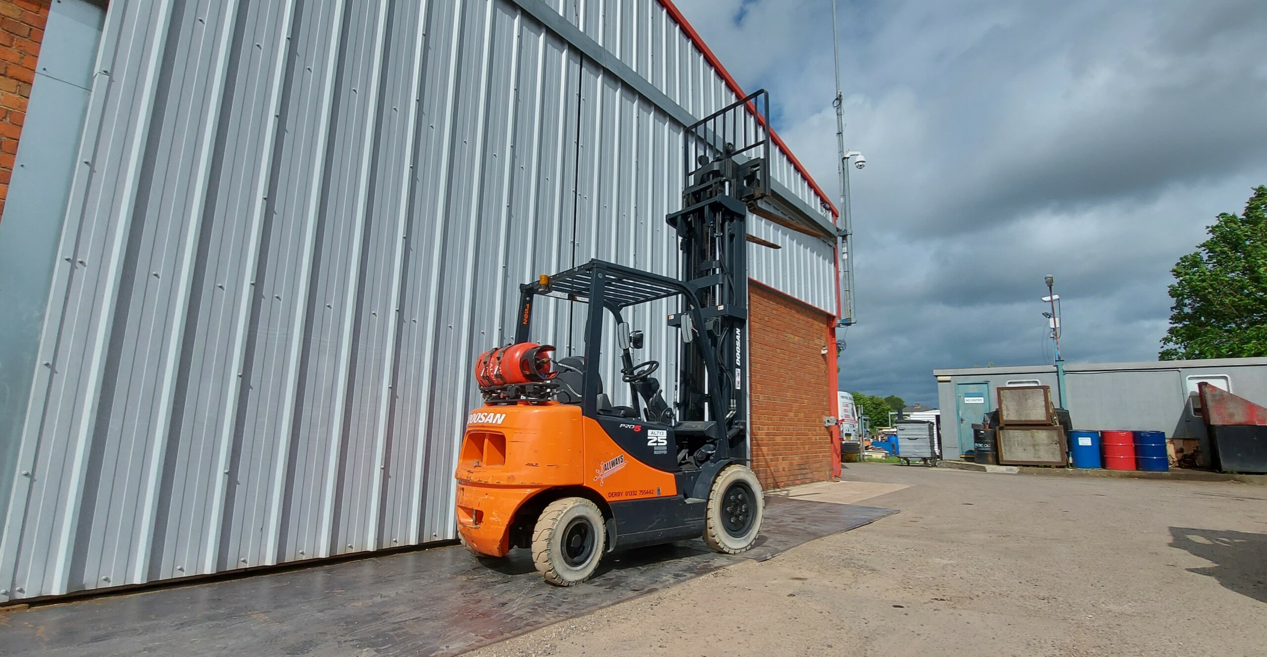 AL713 DOOSAN G25E-5 2.5 Tonne Gas - Allways Forktruck Services Ltd