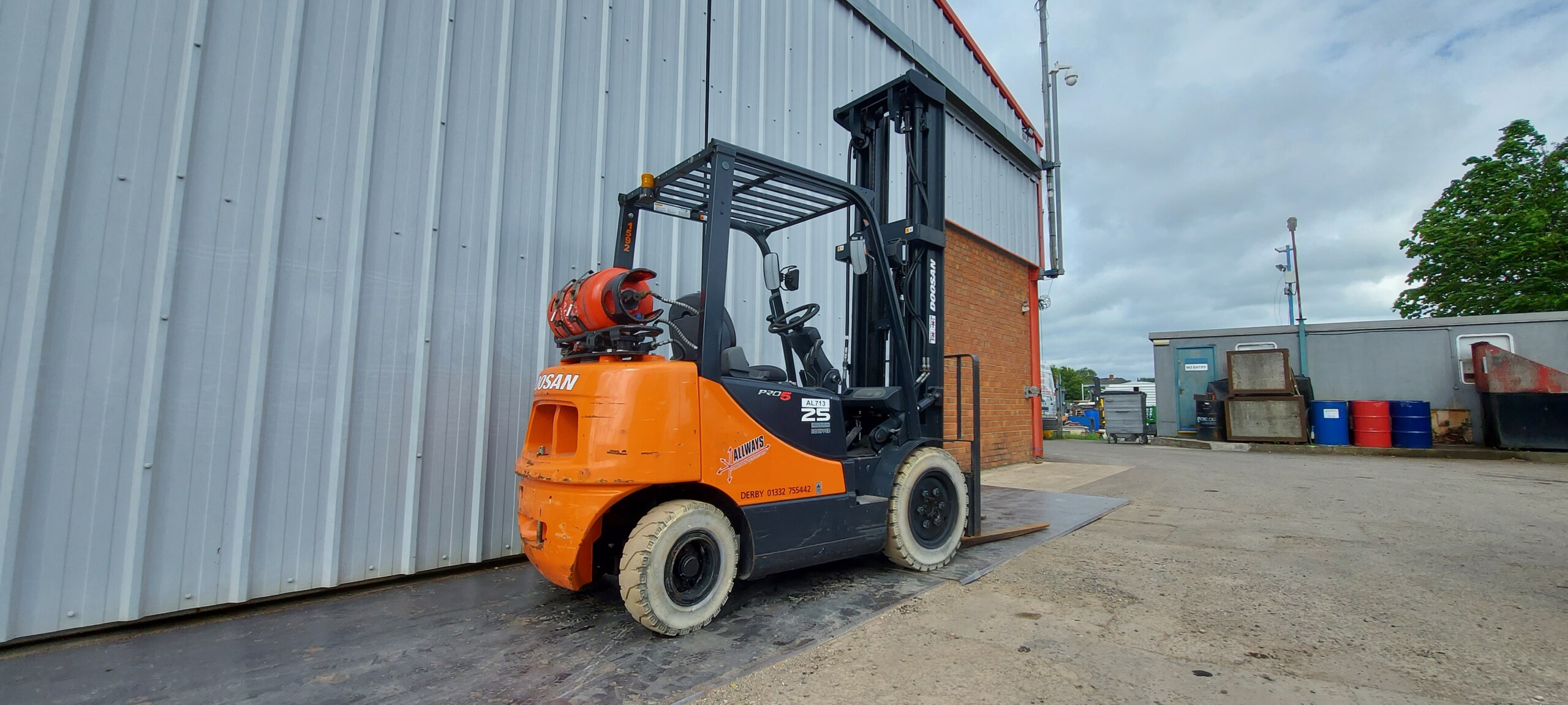 AL713 DOOSAN G25E-5 2.5 Tonne Gas - Allways Forktruck Services Ltd