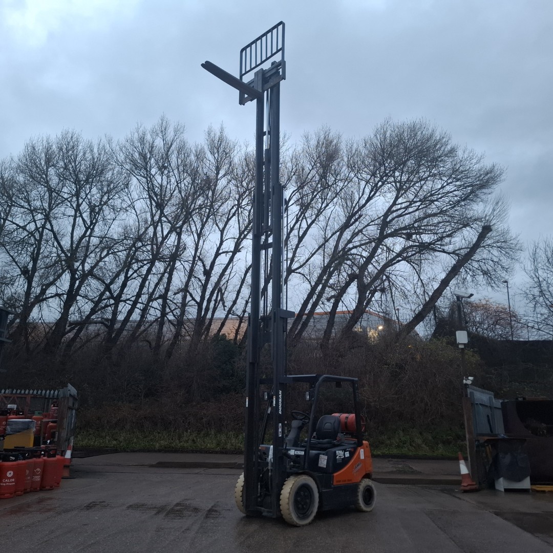 AL713 DOOSAN G25E-5 2.5 Tonne Gas - Allways Forktruck Services Ltd