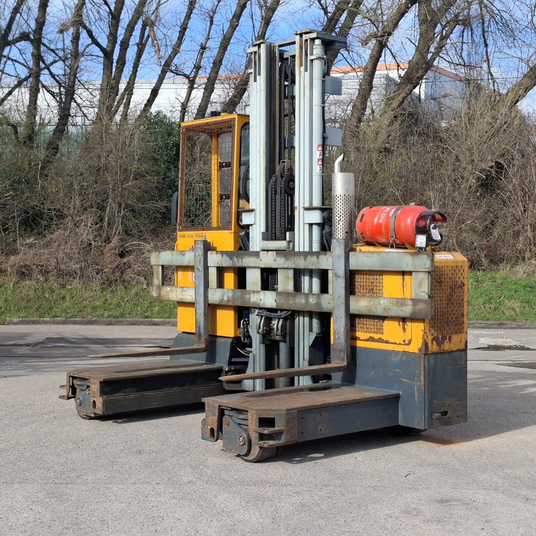 AL463 Combilift C3000GT 3 Tonne Gas - Allways Forktruck Services Ltd