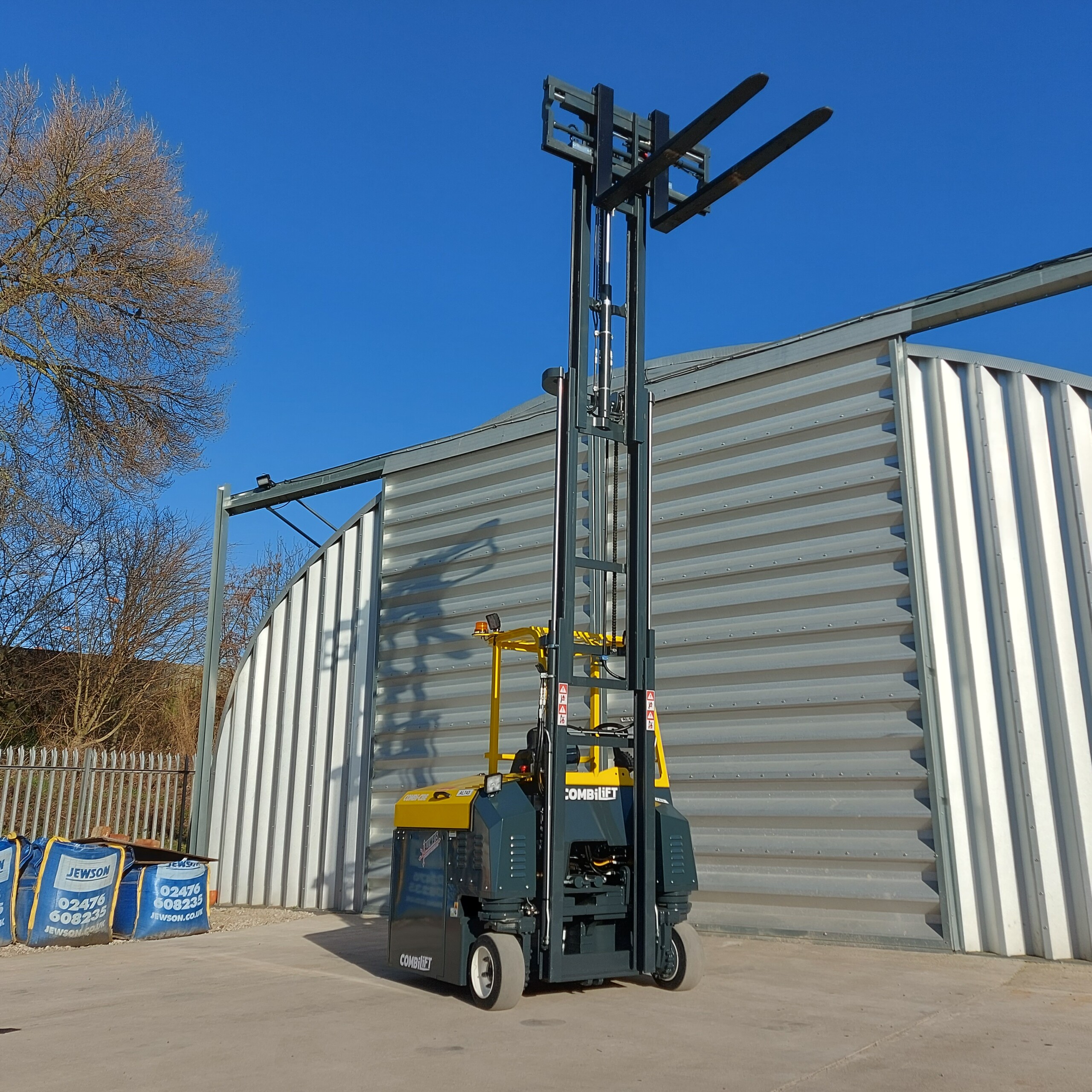 AL743 COMBILIFT CBE3000 3.0 Tonne Electric