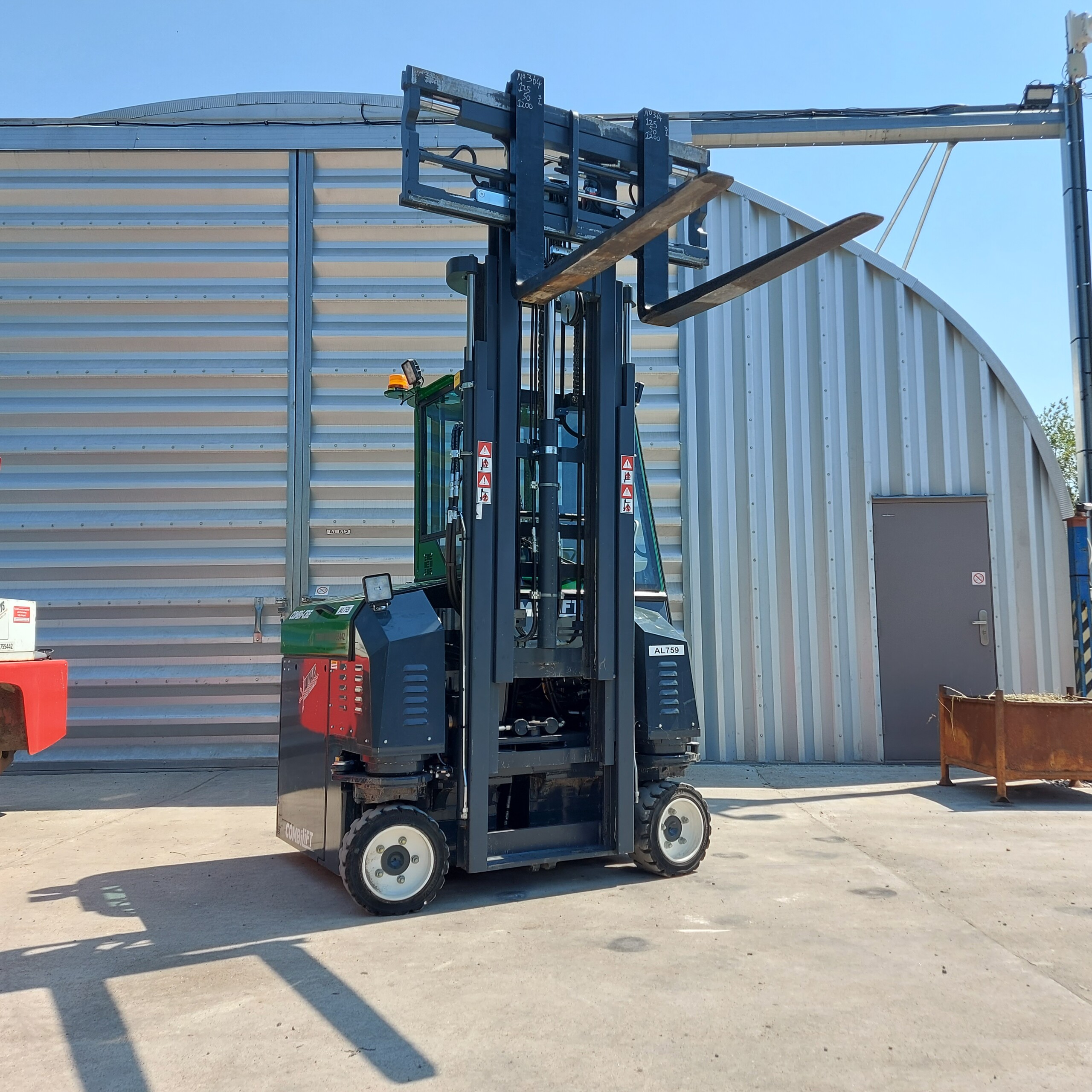AL759 COMBILIFT CBE2500 2.5 Tonne Electric