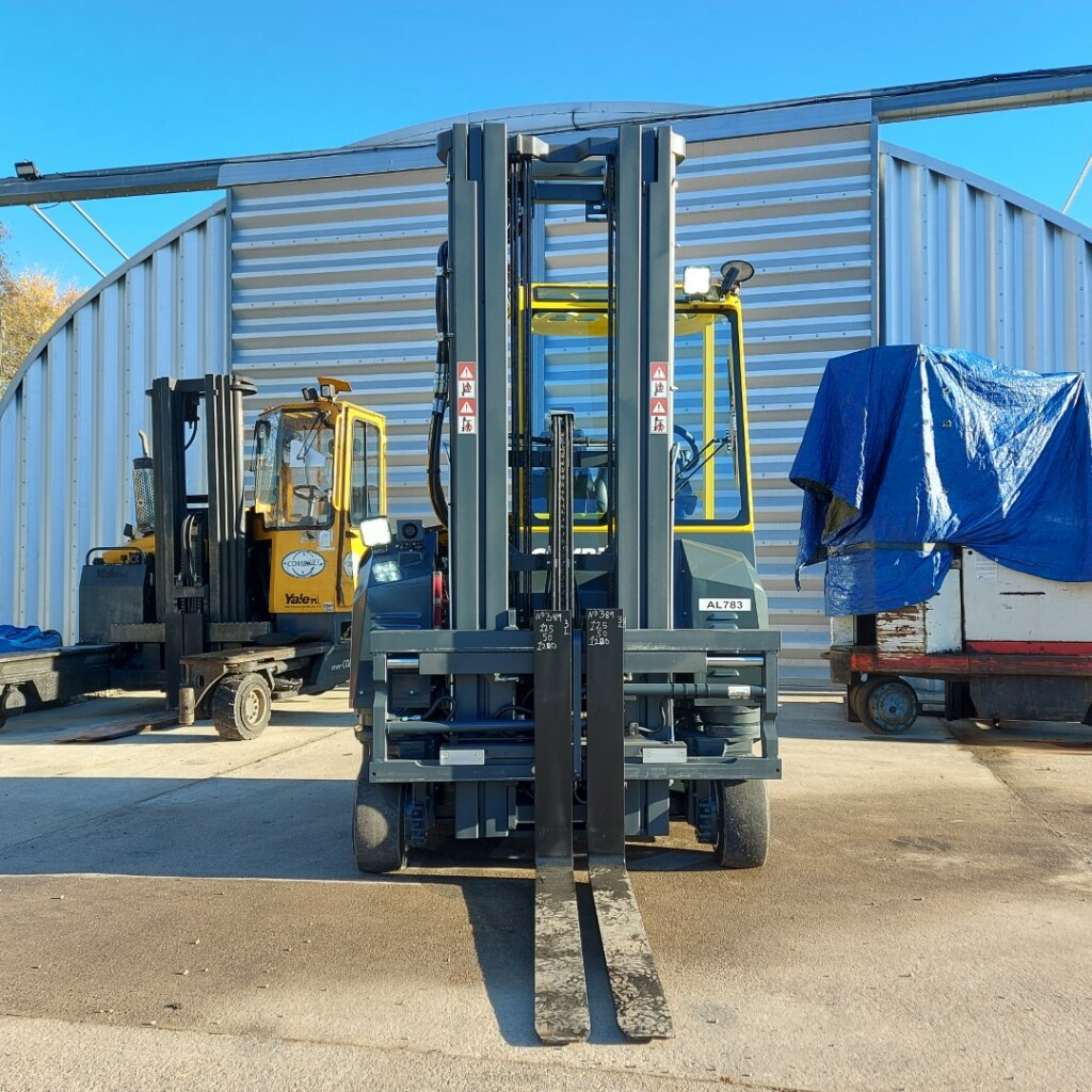 COMBILIFT CBE3000 3 TONNE ELECTRIC