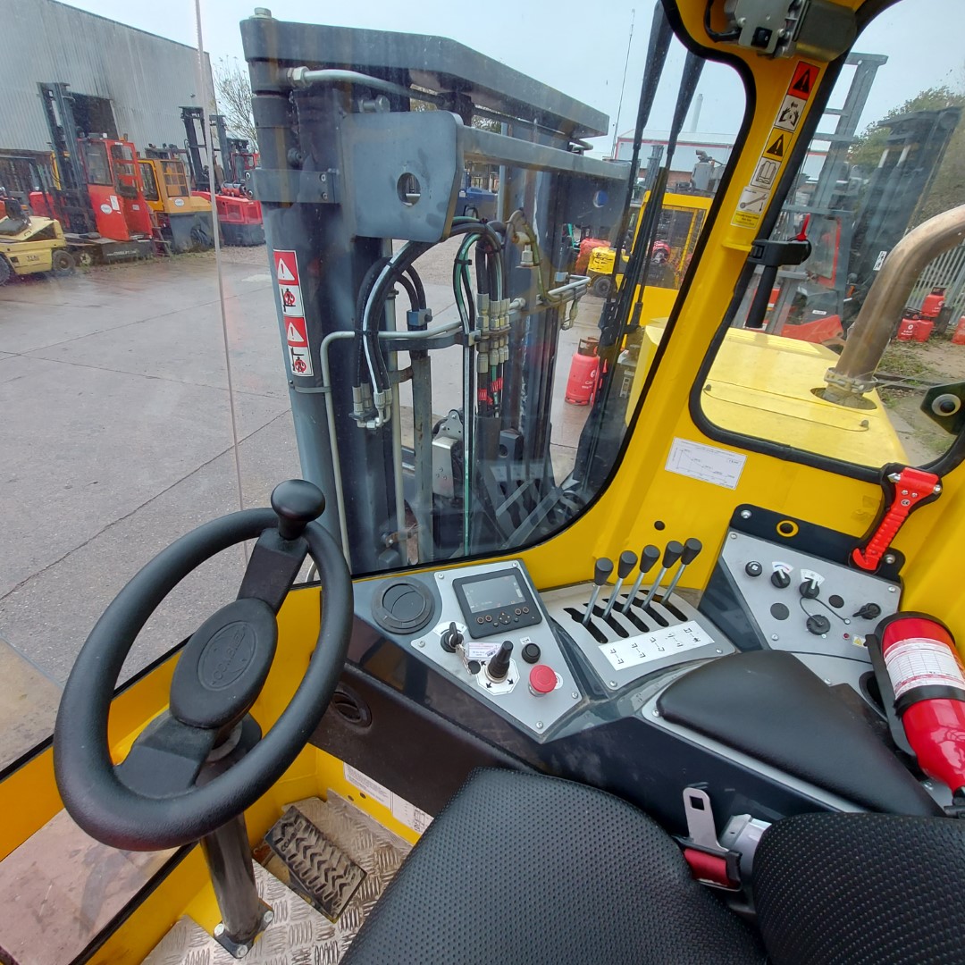 AL830 COMBILIFT C8000 8 TONNE DIESEL