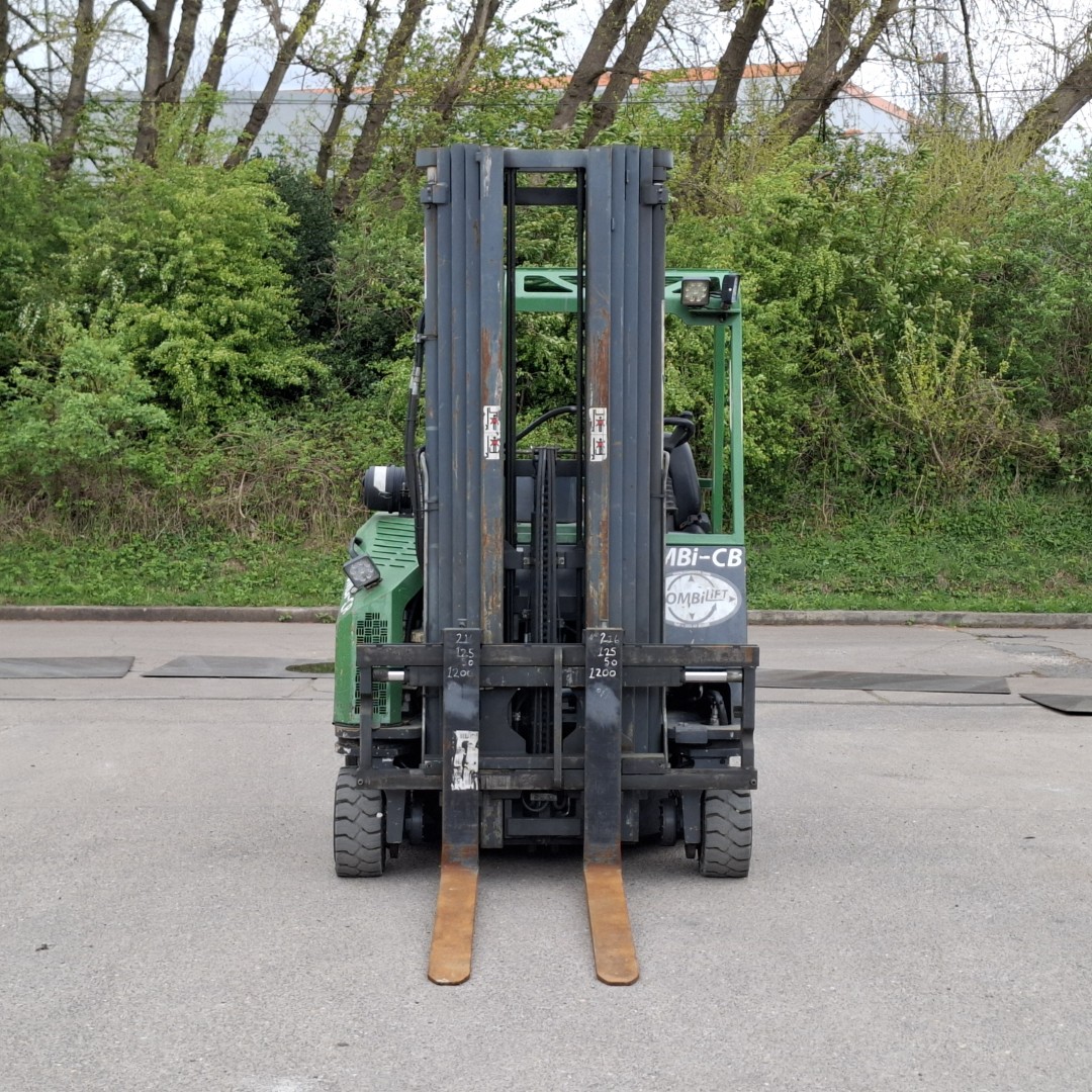 AL466 COMBILIFT C3000CB 3 TONNE LPG