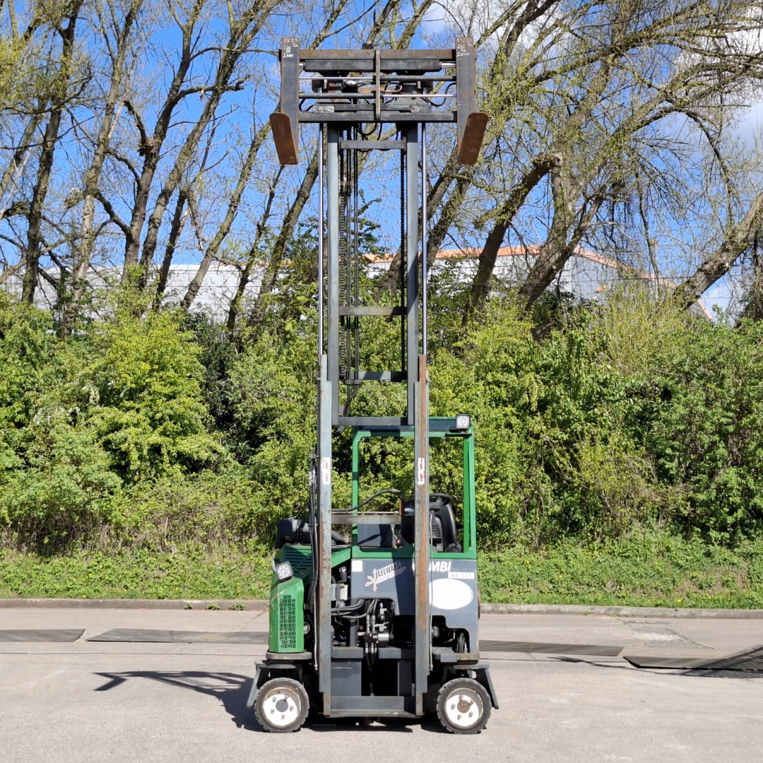AL511 COMBILIFT C3000CB 3 TONNE LPG