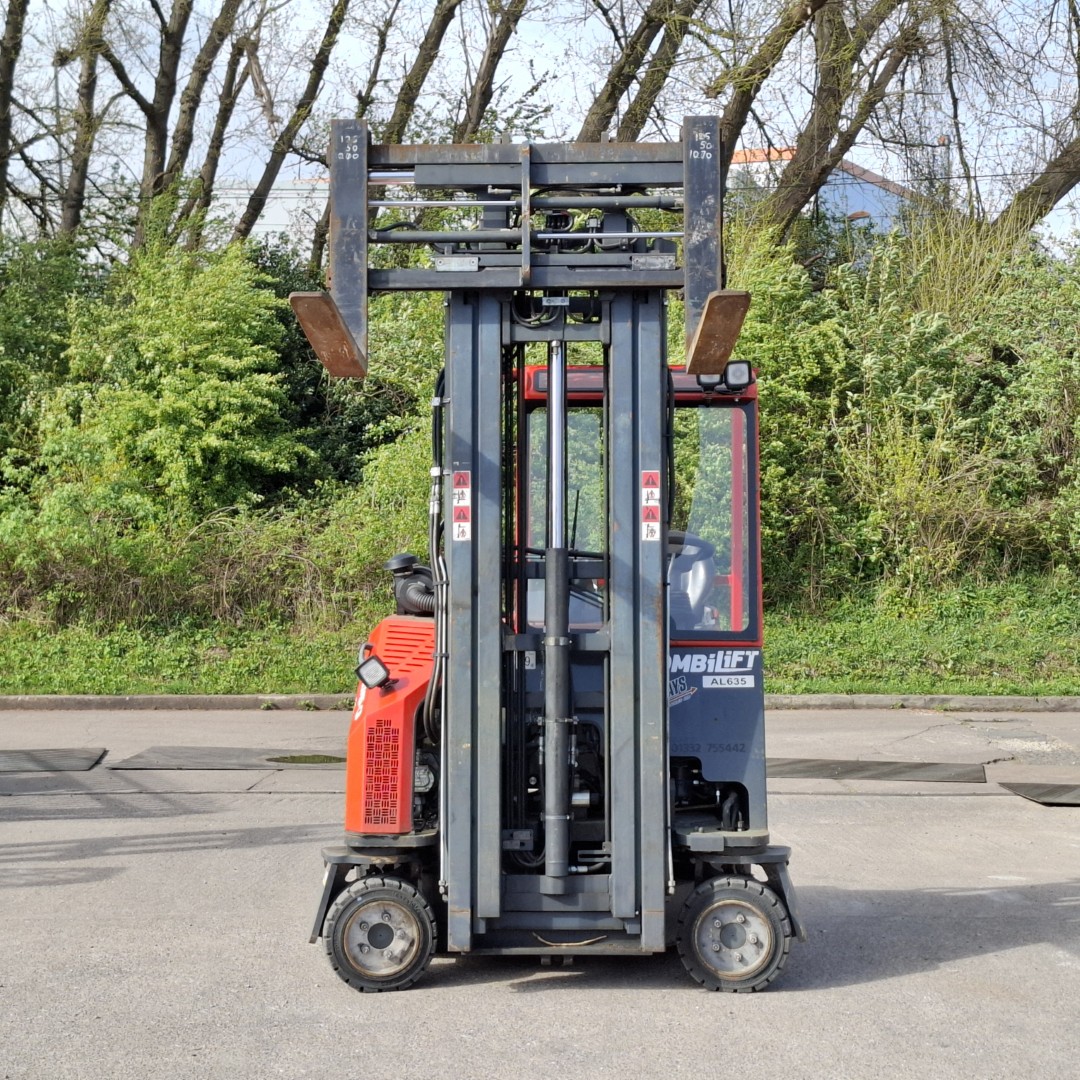 AL635 COMBILIFT C3000CB 3 TONNE LPG